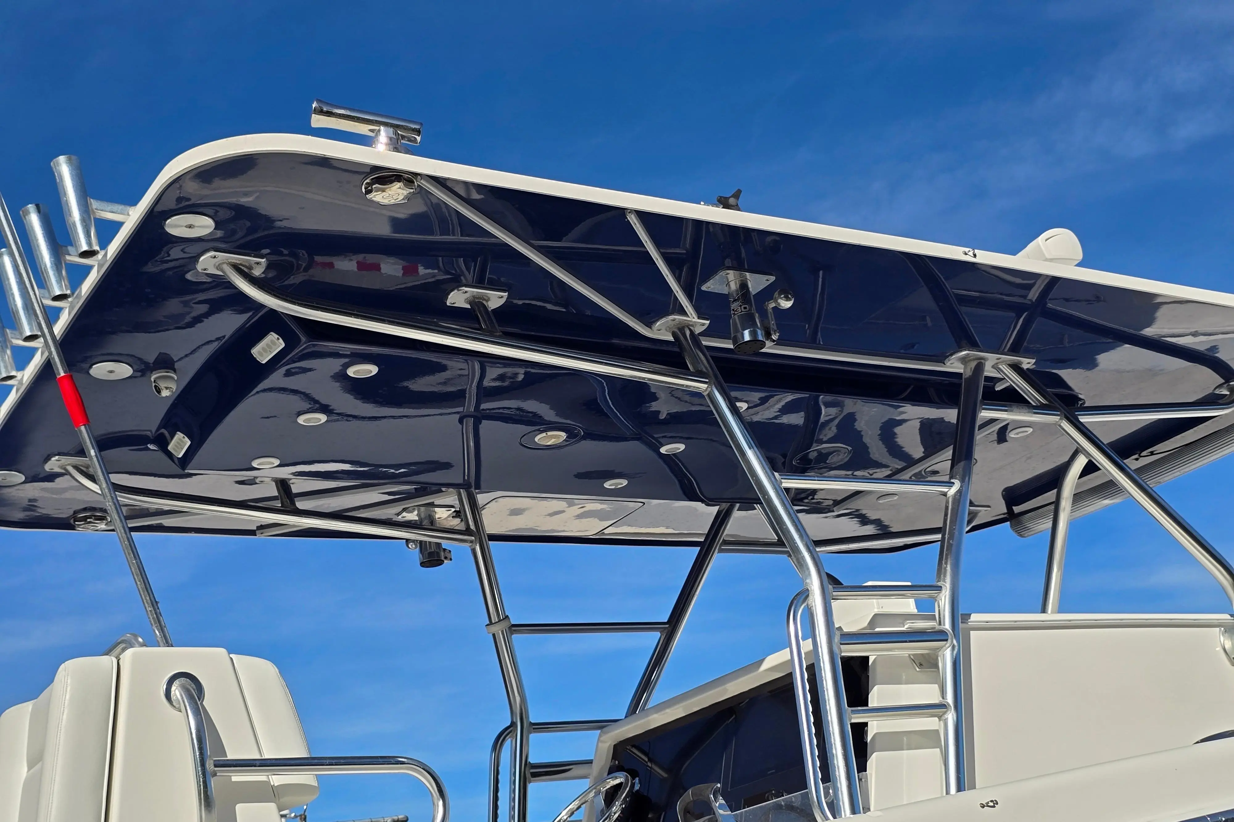 Buy Invincible 42 Center Cabin #575371 - Rightboat
