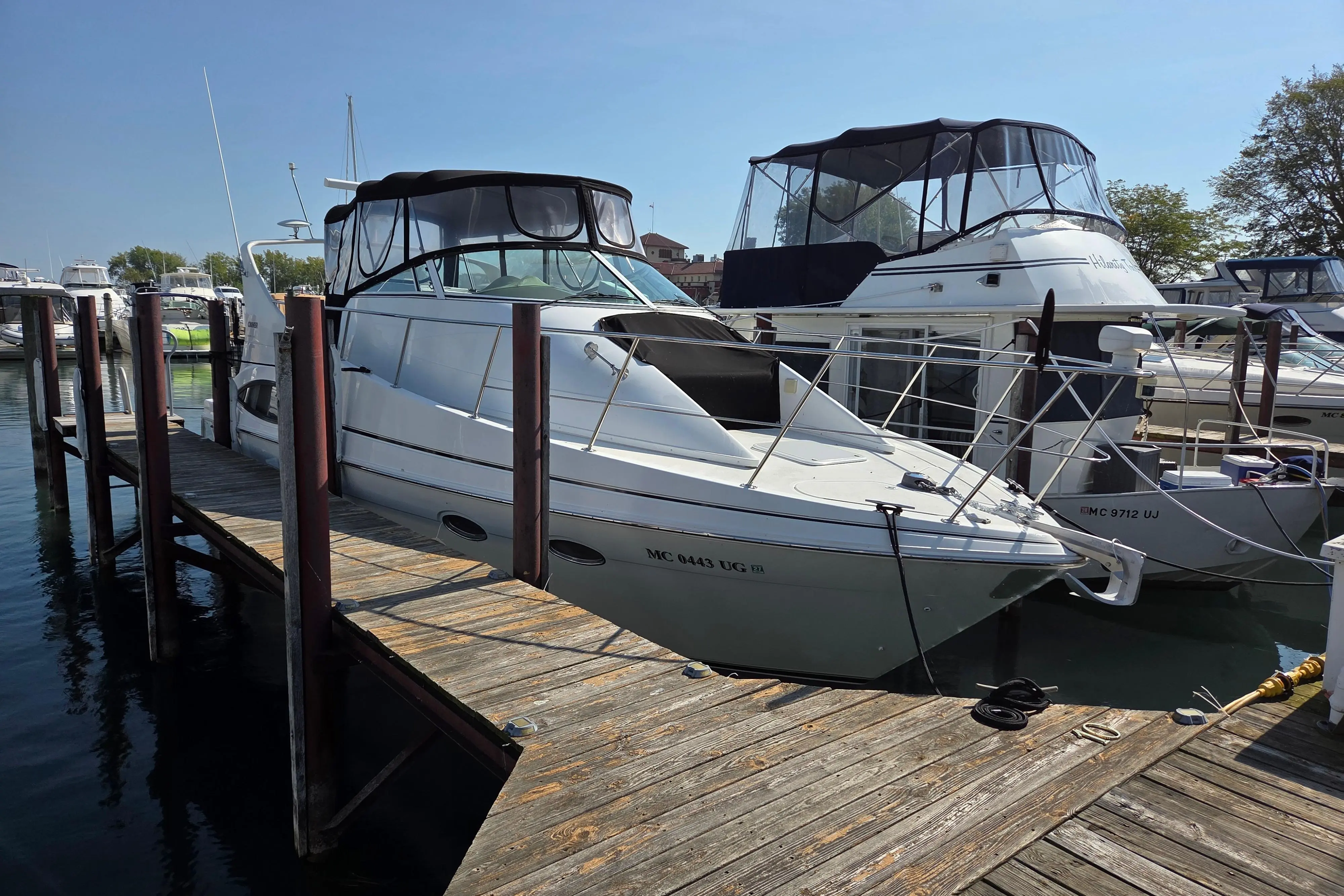 Buy Carver 350 Mariner #575745 - Rightboat