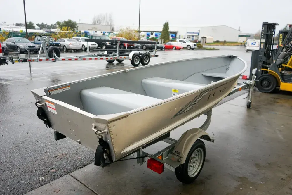 Buy Lund WC-12 #575790 - Rightboat