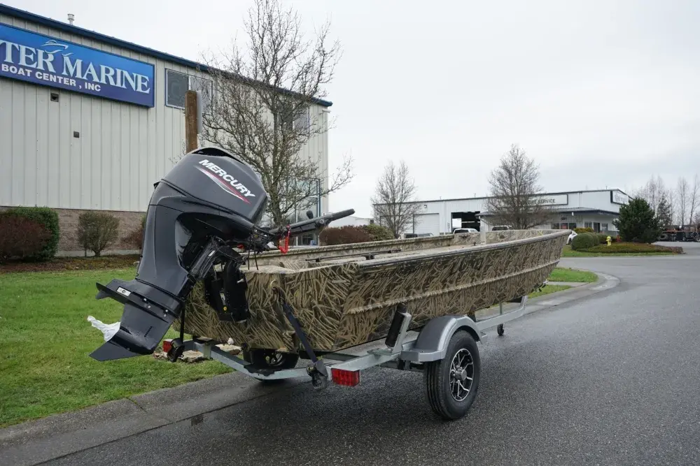 Buy Lund 1760 Predator Deluxe Tiller #575798 - Rightboat