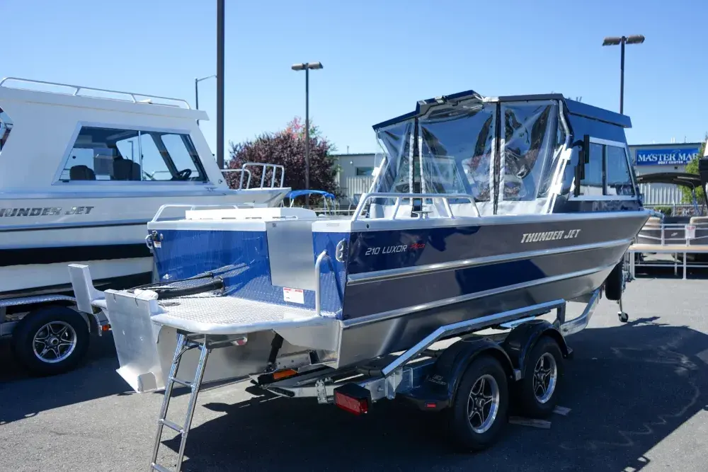Buy Thunder Jet 210 Luxor Pro HT #575830 - Rightboat