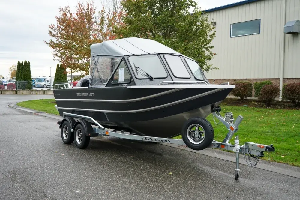 Buy Thunder Jet 200 Luxor #575858 - Rightboat