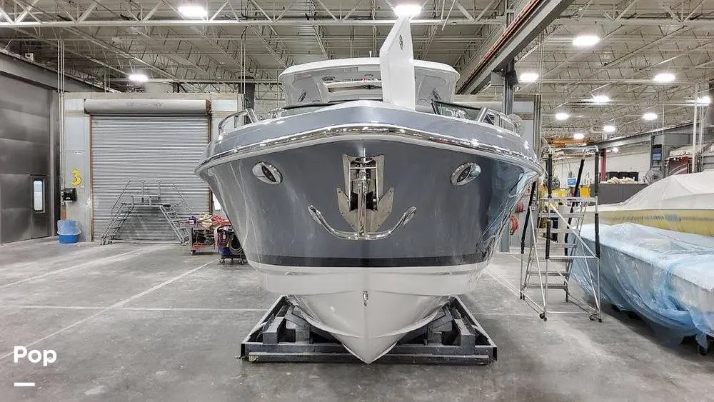 Buy Formula 330 Crossover Bowrider #575892 - Rightboat