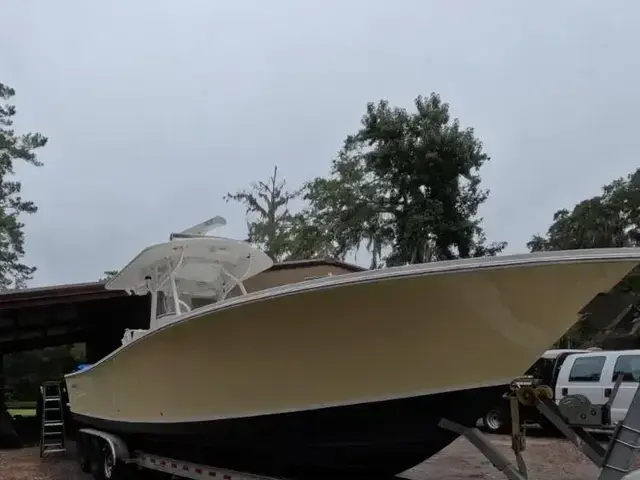 Buy Regulator 34 Center Console #576049 - Rightboat