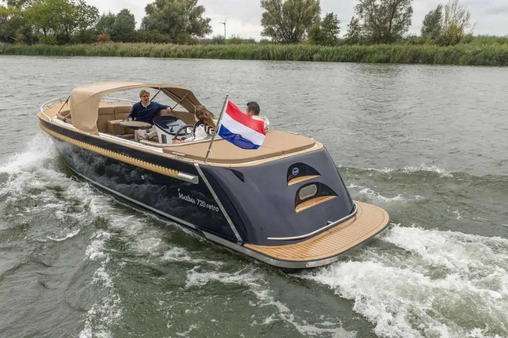 Buy Maxima 720 Retro #576105 - Rightboat