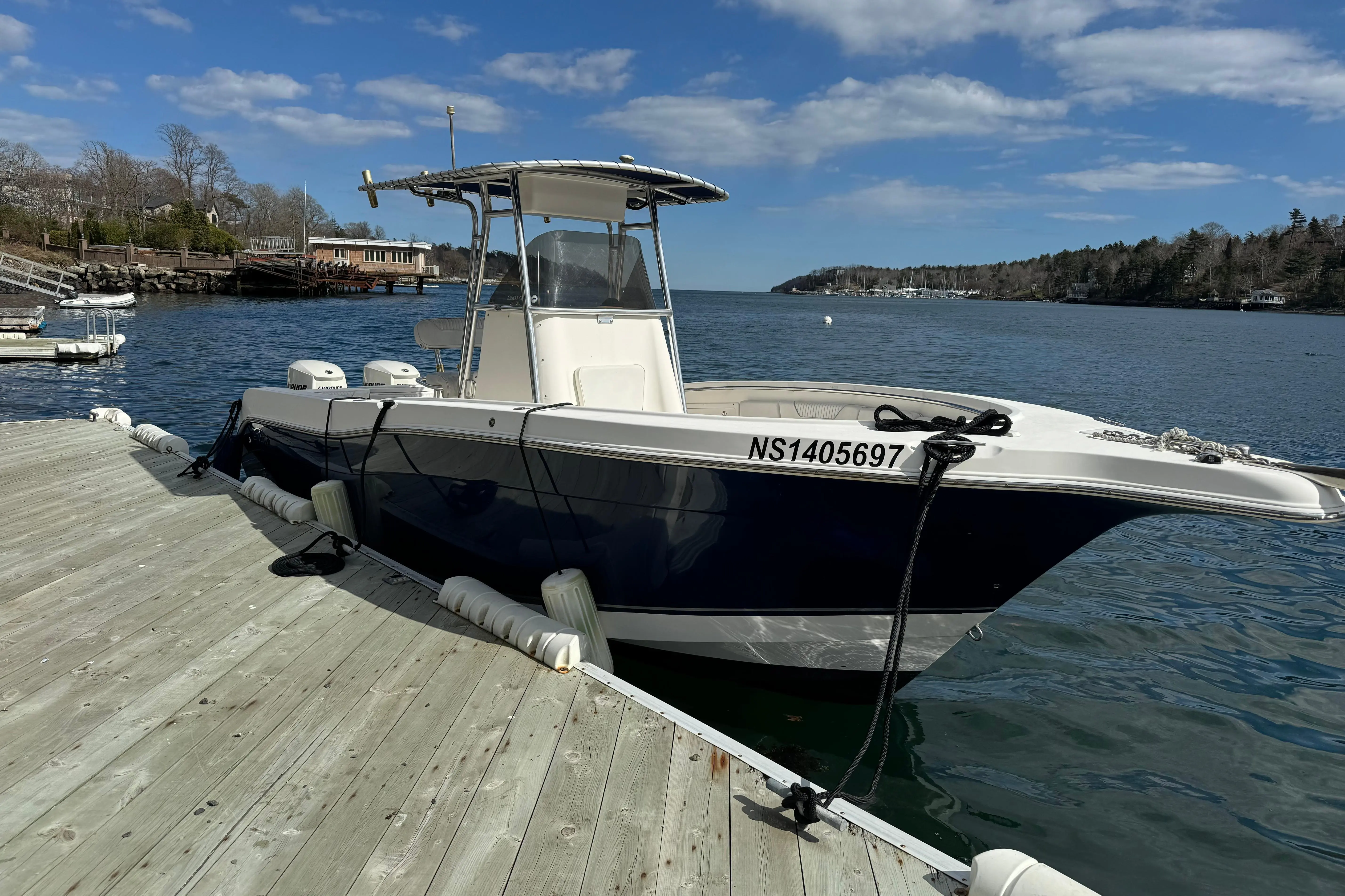 Buy Seaswirl 2601 Center Console O-B #576440 - Rightboat