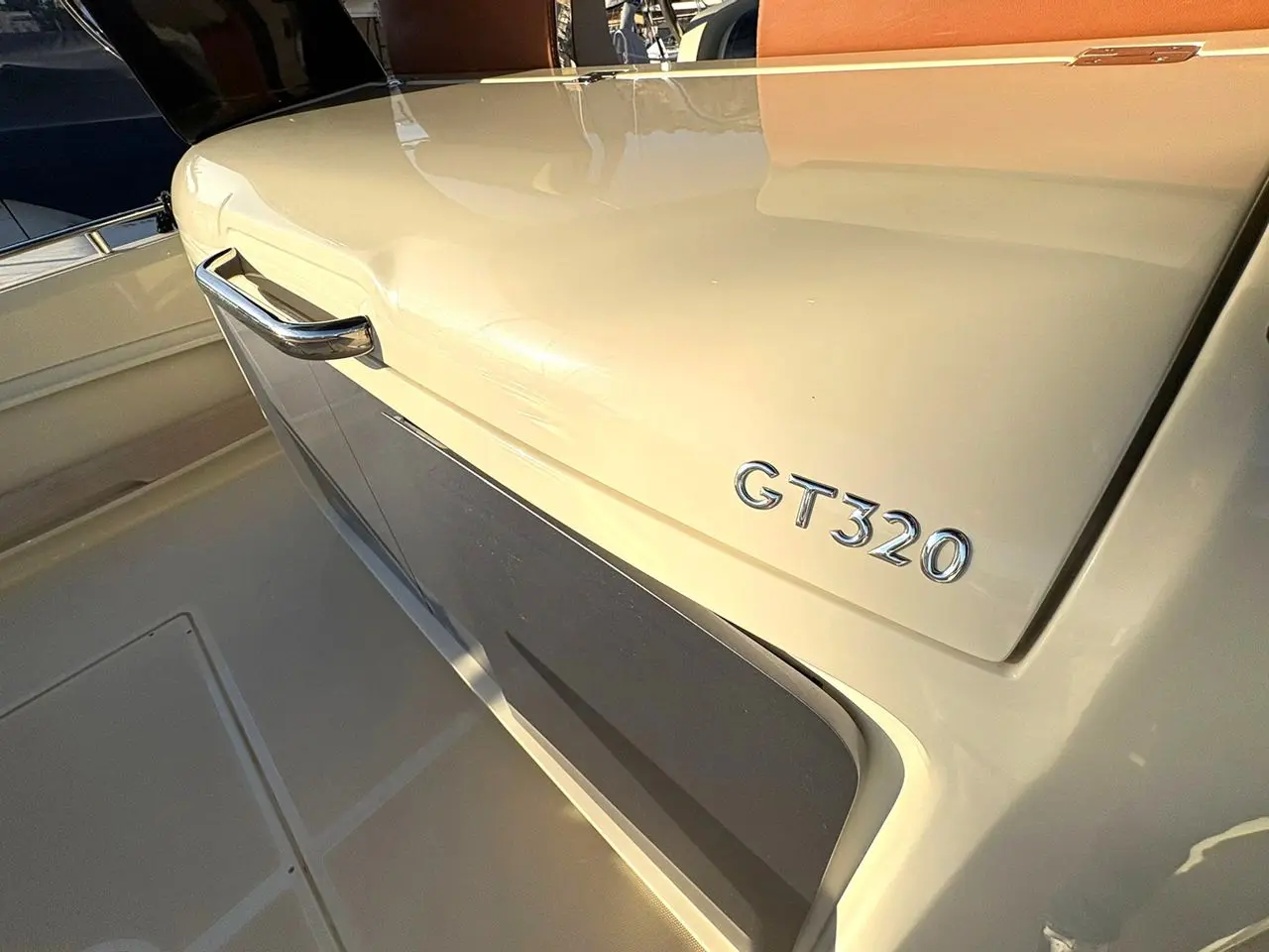 Buy Invictus 320 GT #576878 - Rightboat