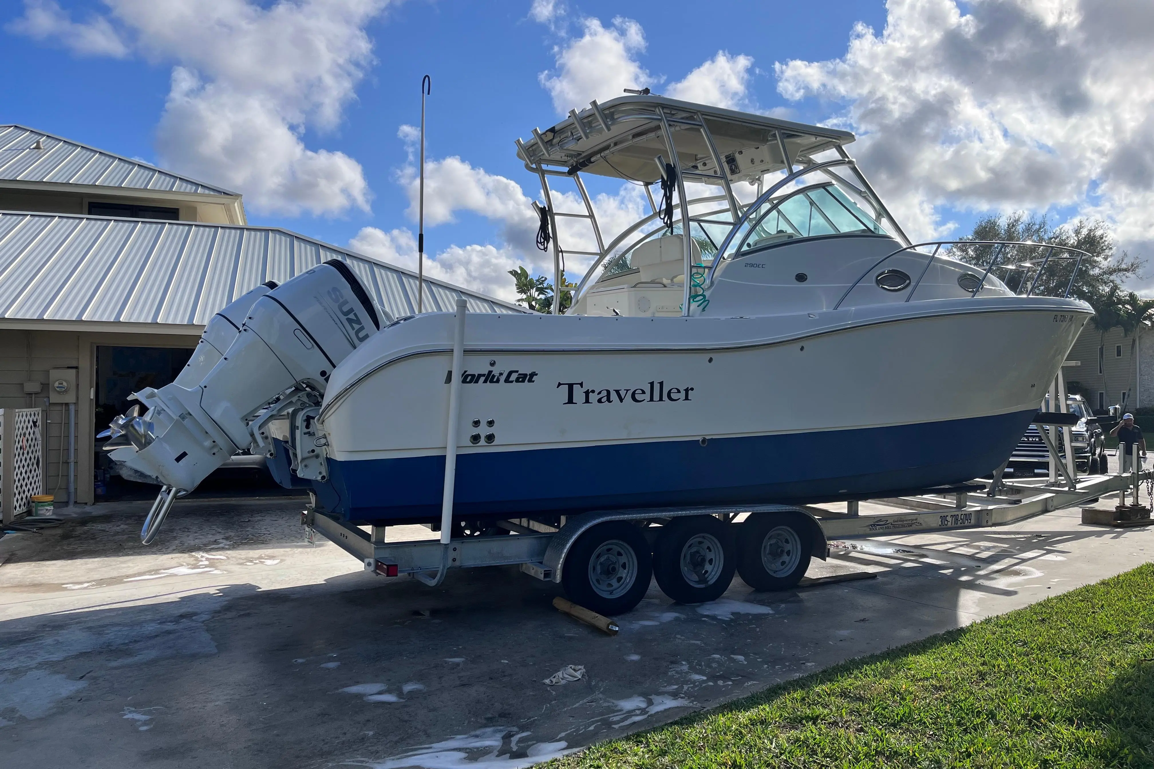 Buy World Cat 290 Ec #577297 - Rightboat