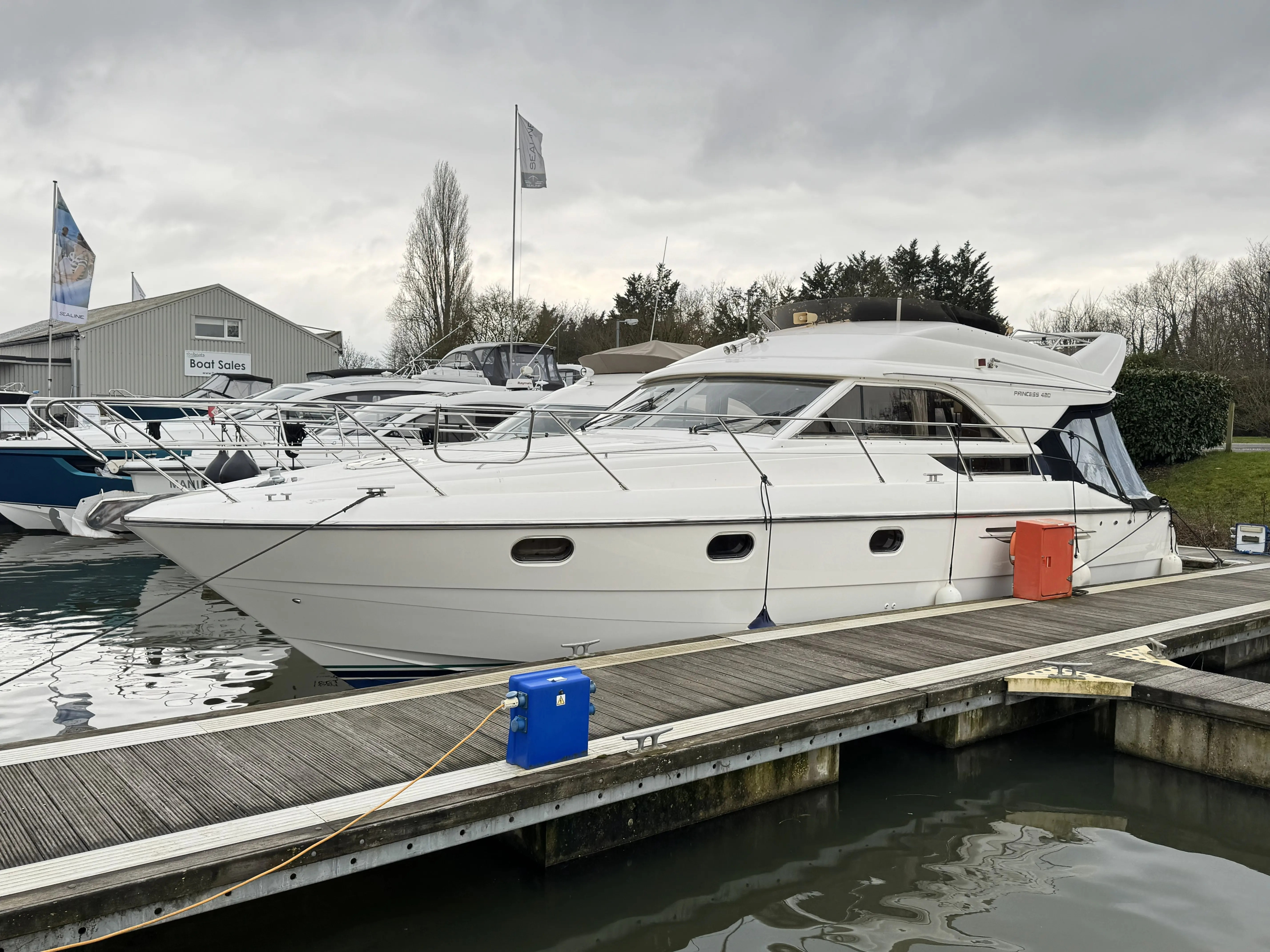 1997 Princess 420 for Sale in Chertsey, Surrey #578436