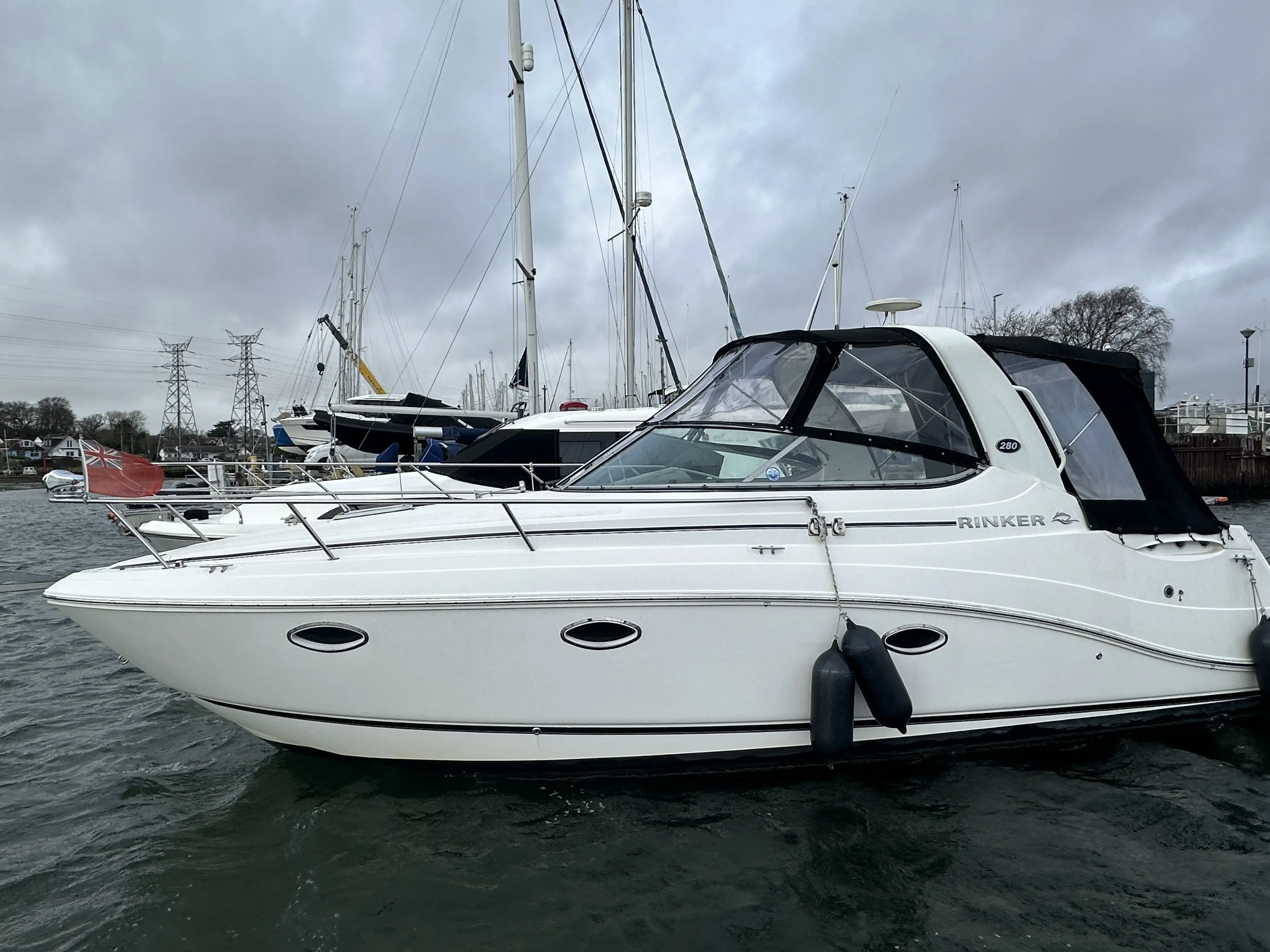 2008 Rinker 280 Cabin Cruiser for Sale in Poole, Dorset