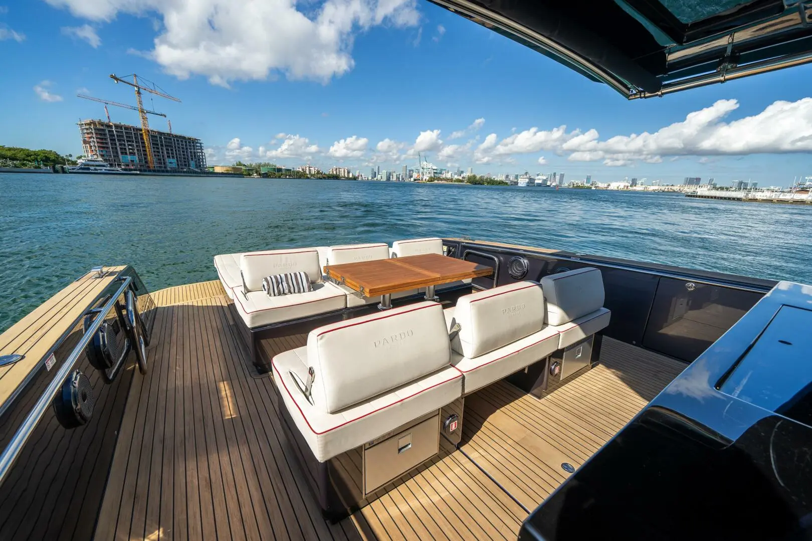 2023 Pardo P43 for Sale in Miami Beach, FL #587038 - Righ...