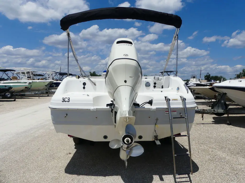 2019 Hurricane SunDeck Sport SS 231 OB #594363 for Sale in Lak...
