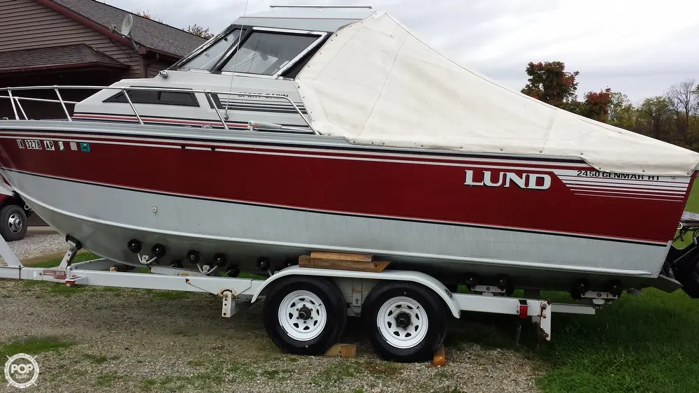 1989 Lund 2450 Genmar HT Sport Cabin #5701 for Sale in Wabash,...