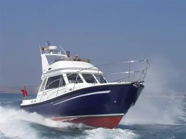 2002 Lochin 366 SPORTS CRUISER with Fly-Deck for Sale in ...