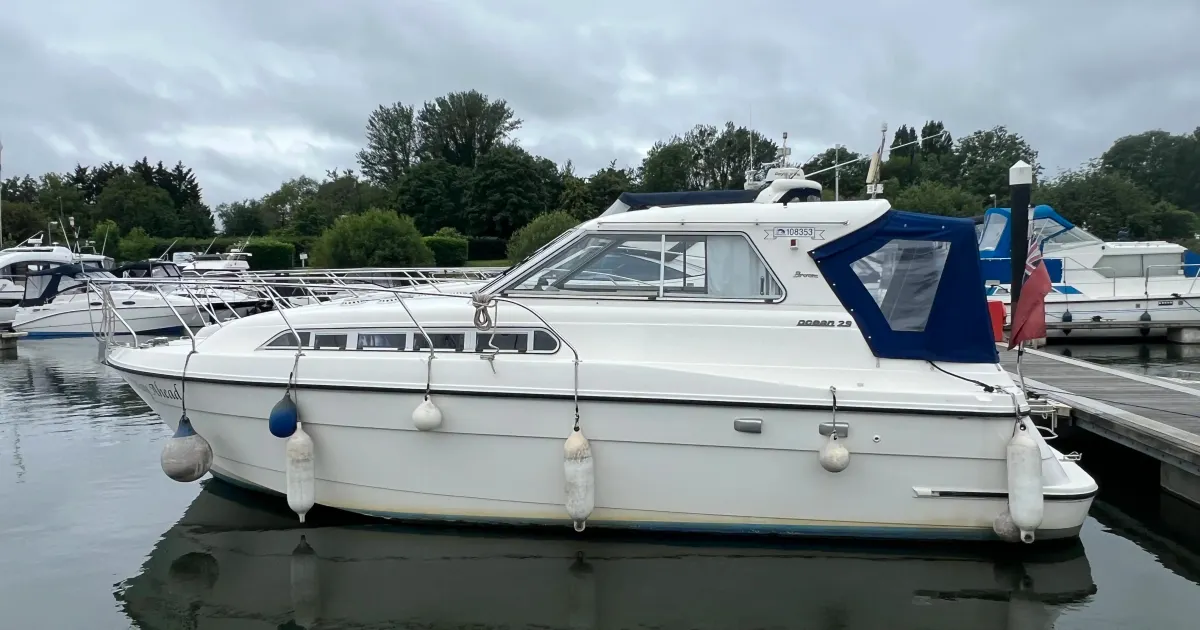 1995 Broom Ocean 29 hard top for Sale in Chertsey, England | Rightboat