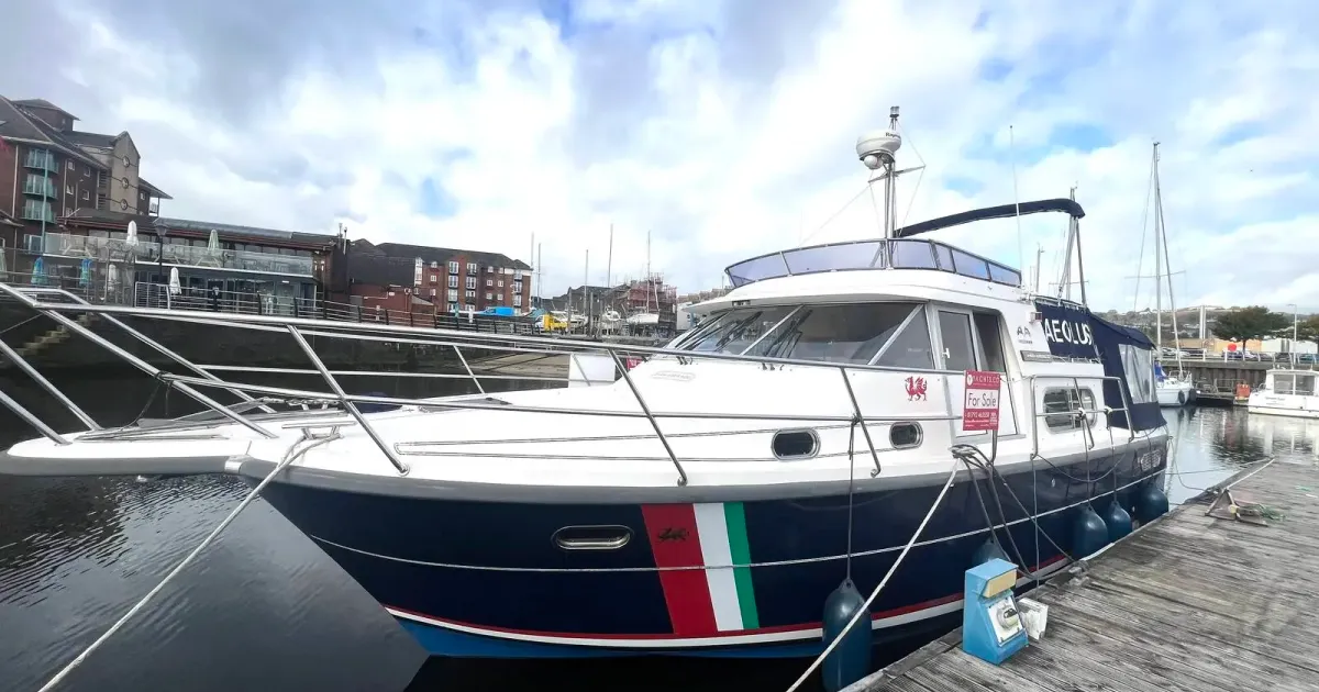 2001 Nimbus 380 Commander for Sale in Swansea, Wales | Rightboat