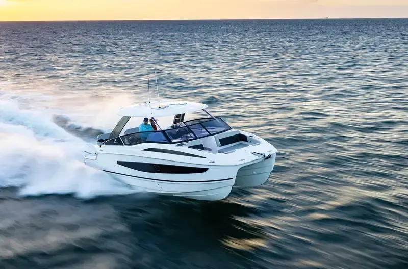 Day Boats for Sale | New & Used Day Cruisers & Launches | R...